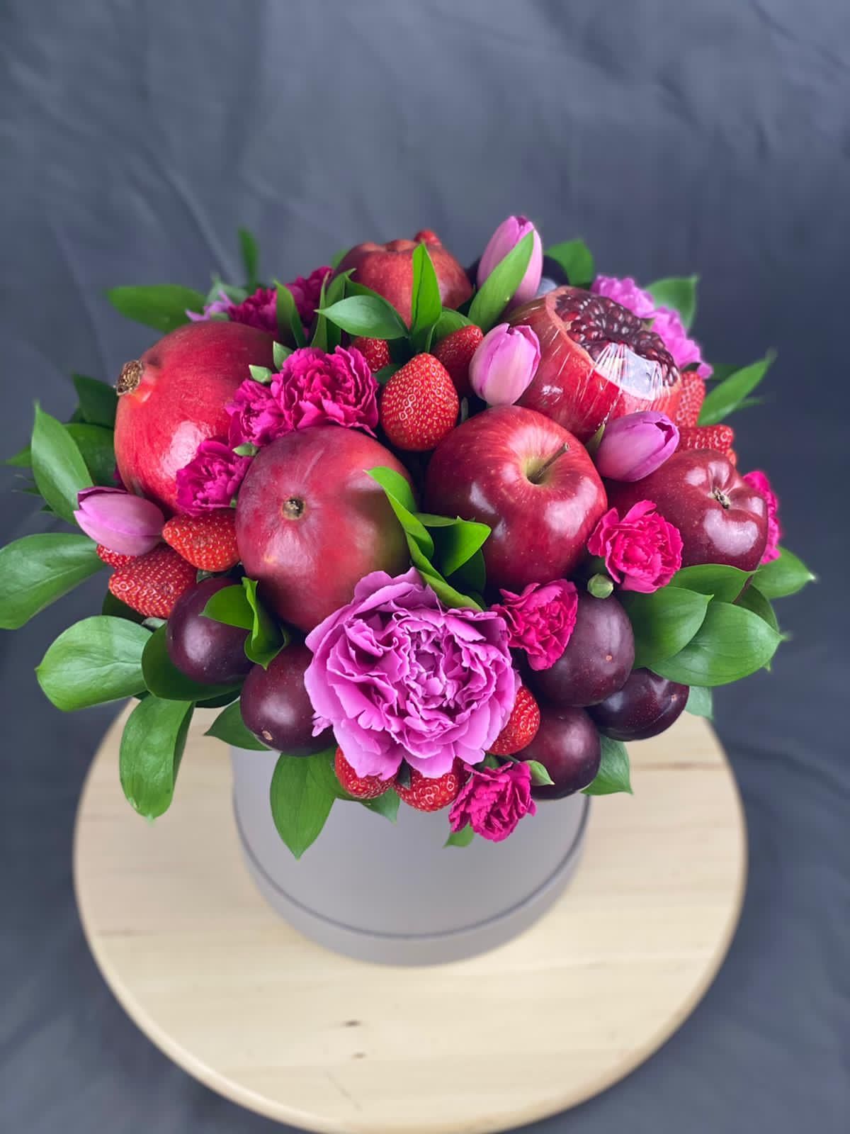 Peonies Box - WOWBouquet